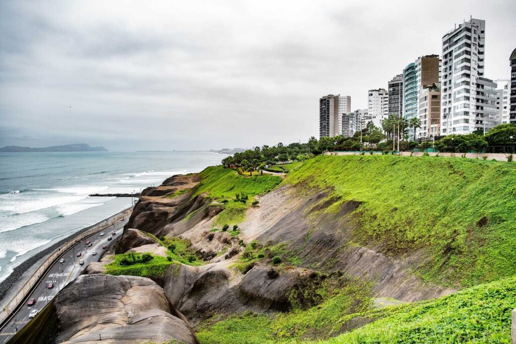 Explora las mejores actividades para hacer en la Costa Verde – MYB ...