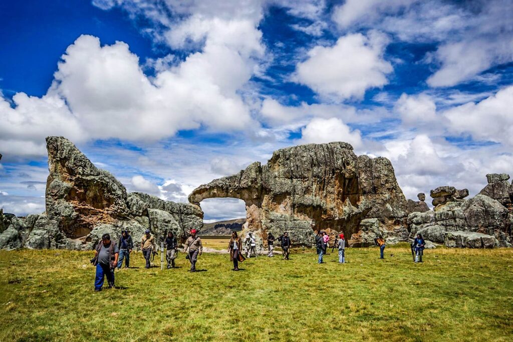 El Bosque de Piedras de Huayllay: Un Monumento Natural de Perú – MYB ...